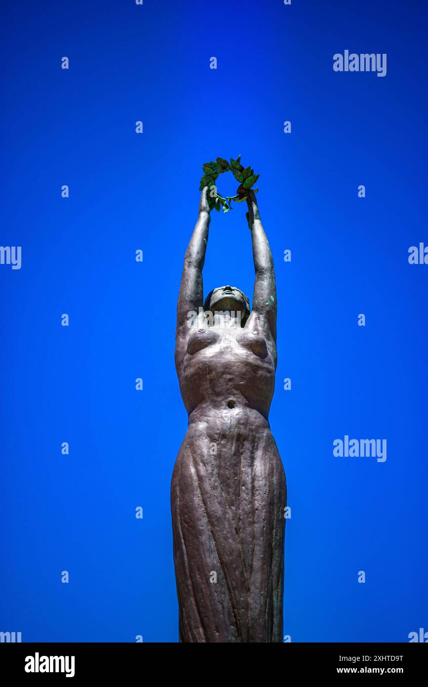 Zakynthos, Greece - June 8 2024: Statue Of Liberty Zante - Female ...