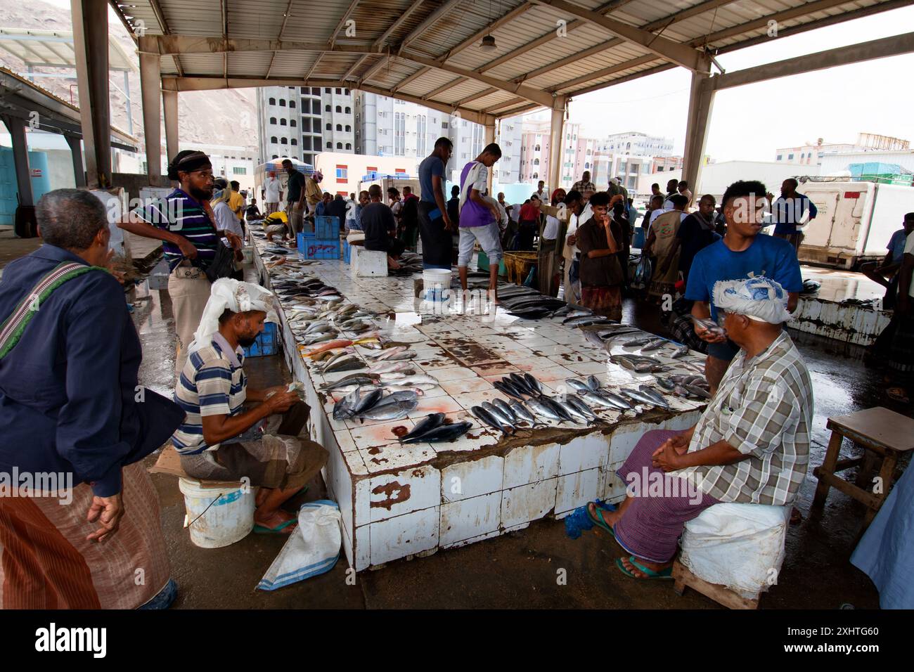 Fish market in city of Mukalla, Yemen Stock Photo - Alamy