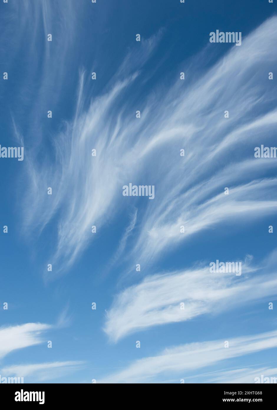 Thin and wispy clouds hi-res stock photography and images - Alamy