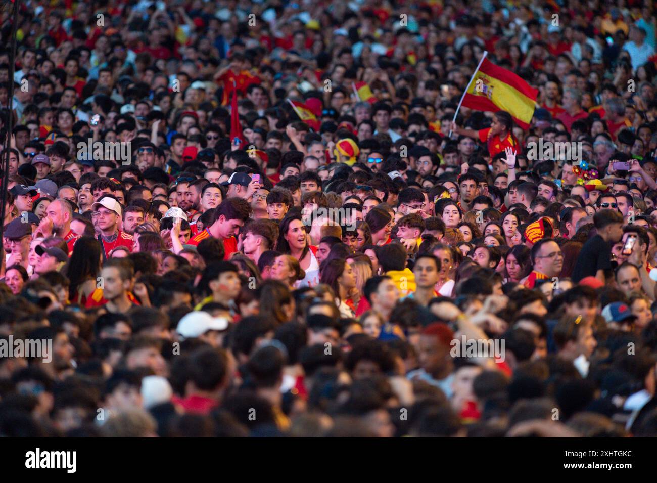 Madrid, Spain. 15th July, 2024. Thousands of fans gather at Cibeles ...