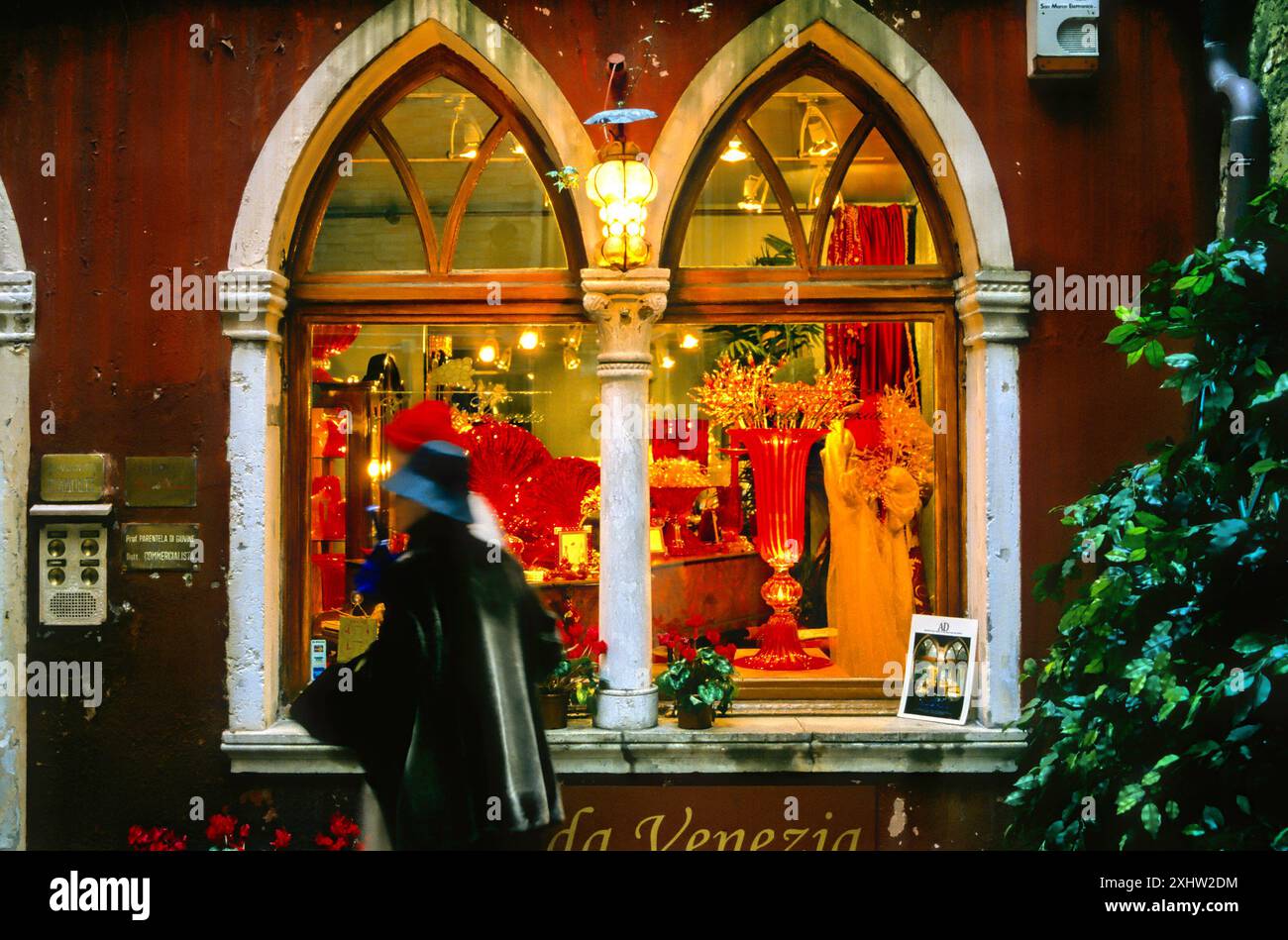 Venice shop window, Venice, Italy Stock Photo - Alamy