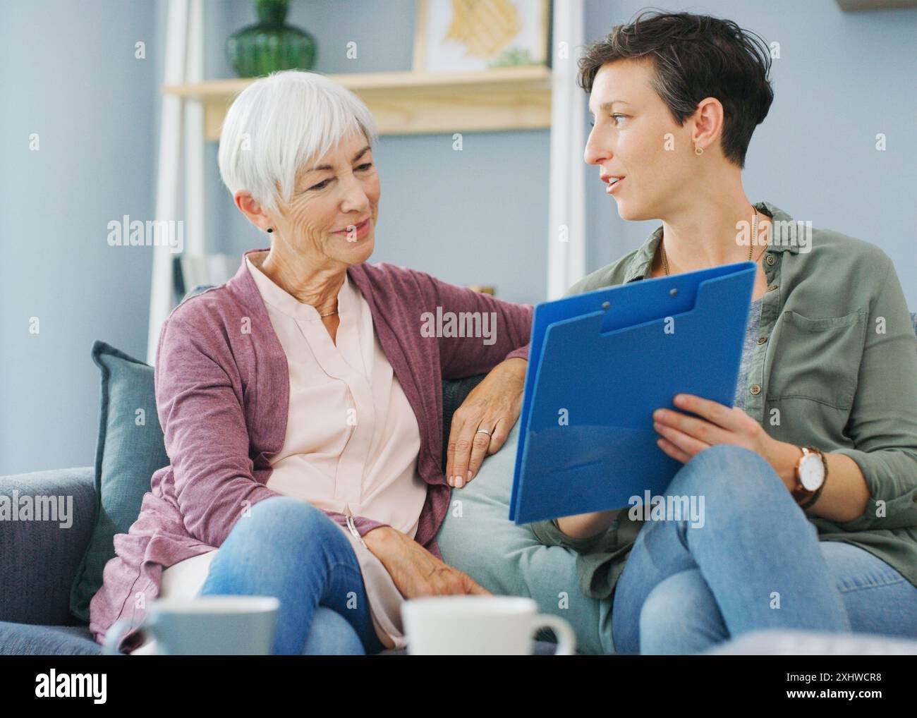 Elderly person home assessment hi-res stock photography and images - Alamy