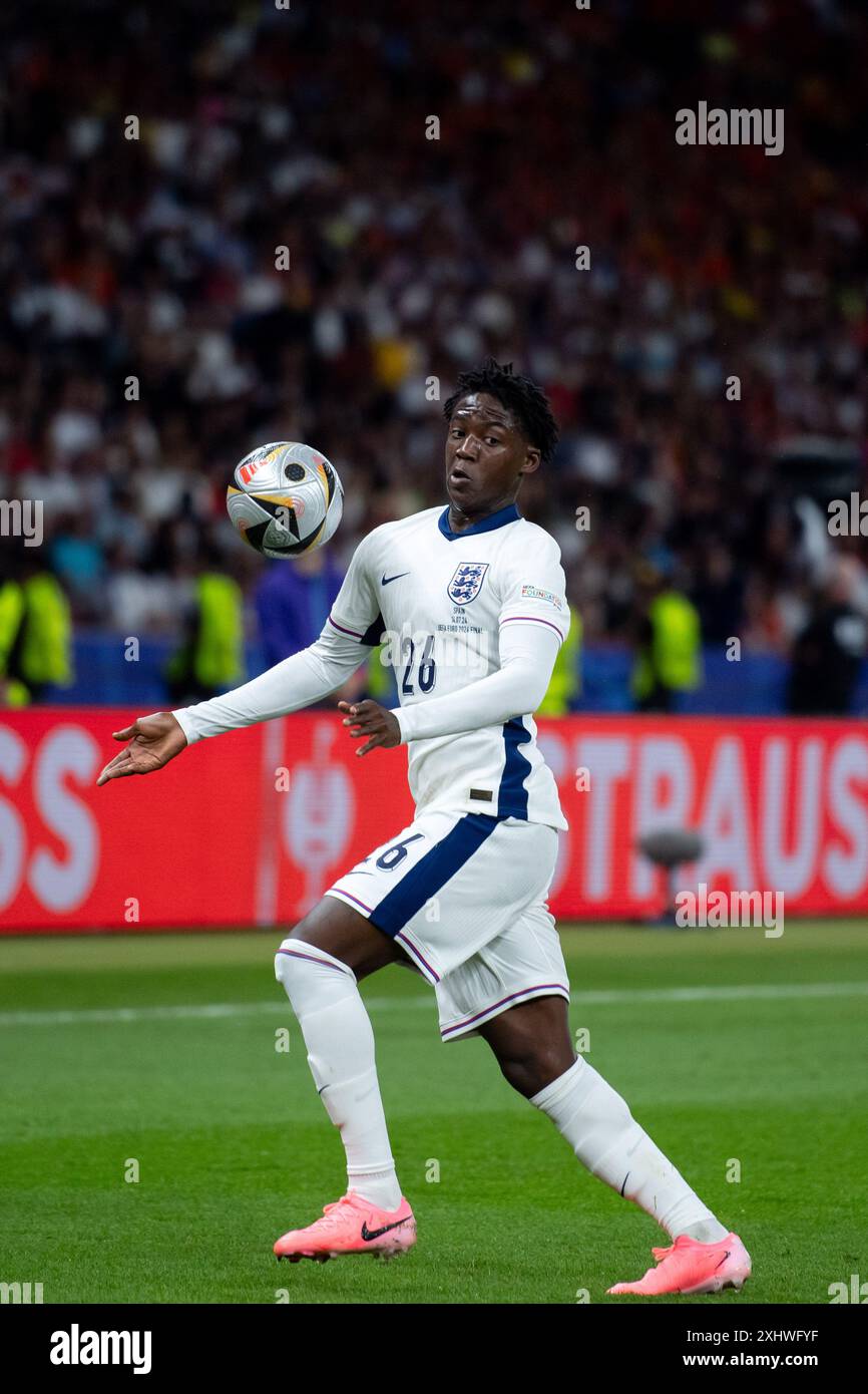 Kobbie Mainoo (England, #26) am Ball, GER, Spain (ESP) vs England (ENG ...
