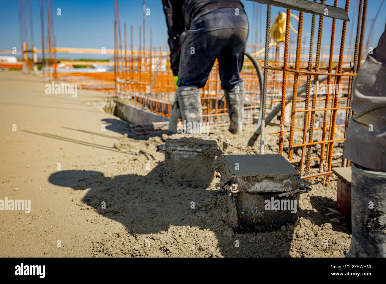 Concrete compressive strength test hi-res stock photography and images ...