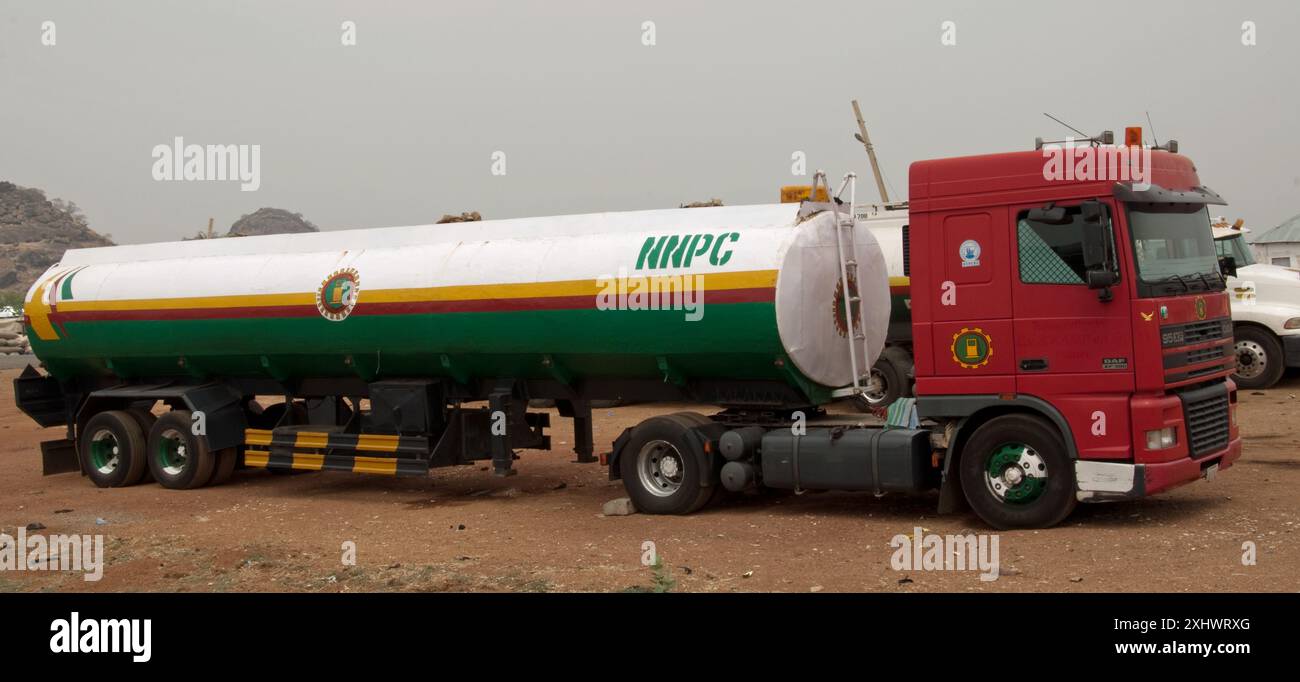 Fuel tanker nigeria hi-res stock photography and images - Alamy