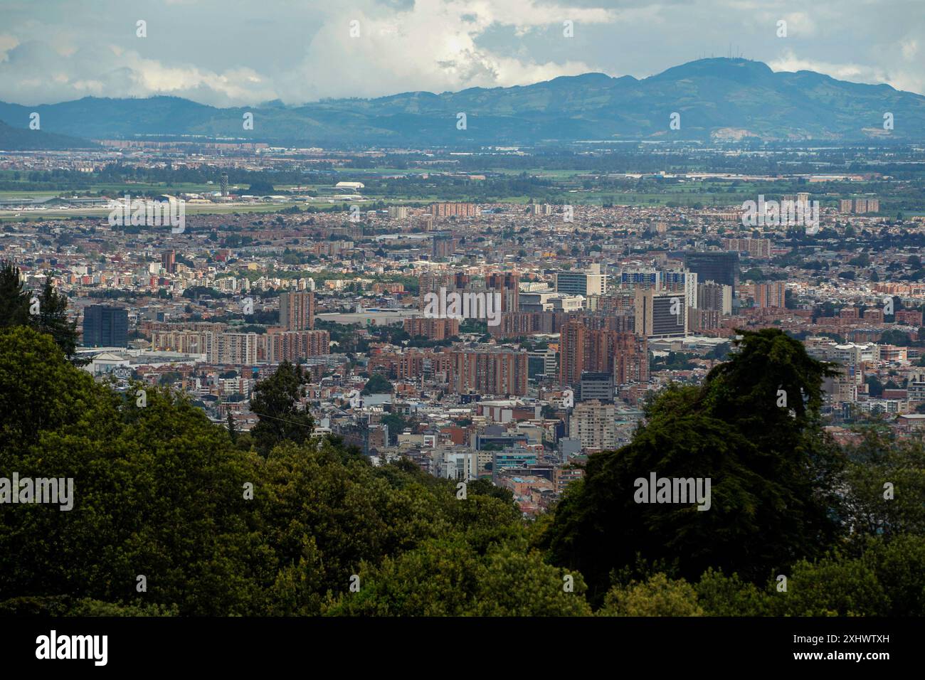 bogota aerial view from monserrate Colombia Stock Photo - Alamy