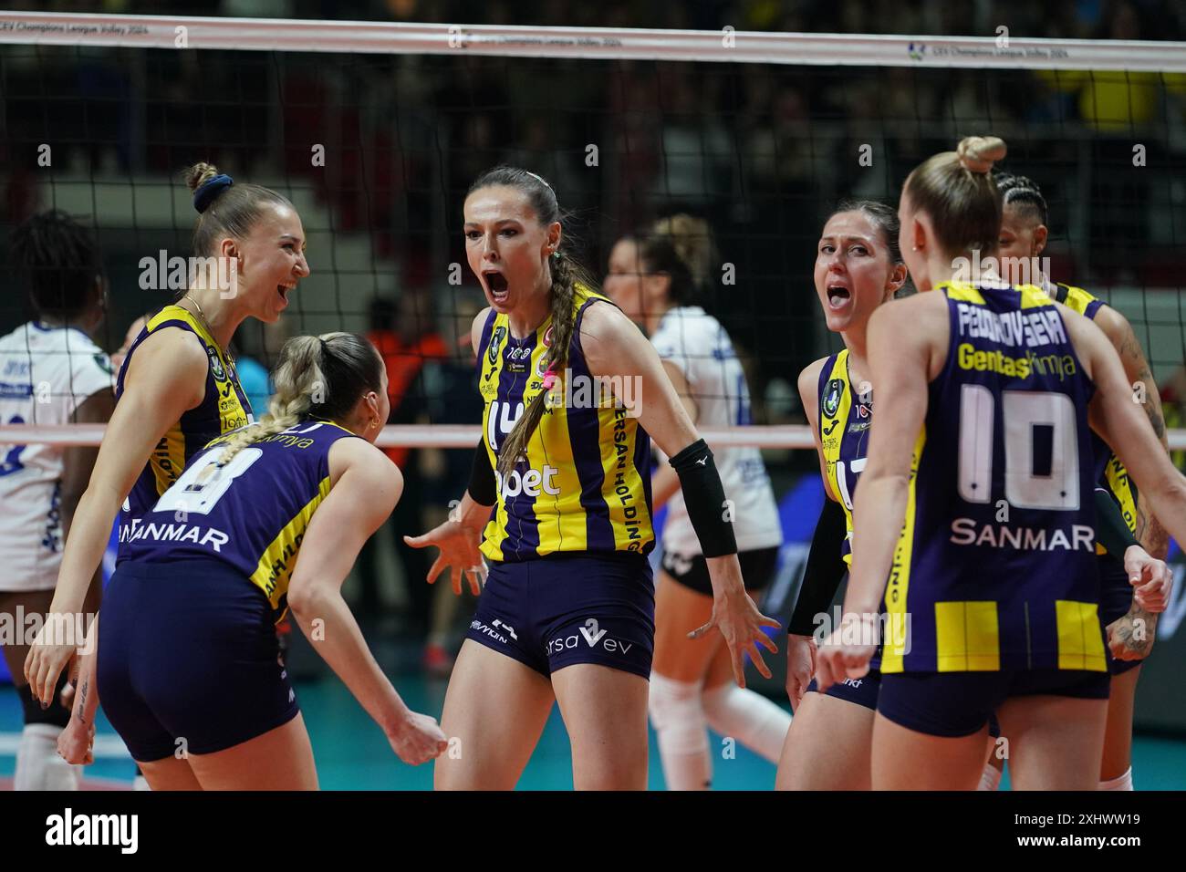 ISTANBUL, TURKIYE - FEBRUARY 28, 2024: Fenerbahce Opet players ...
