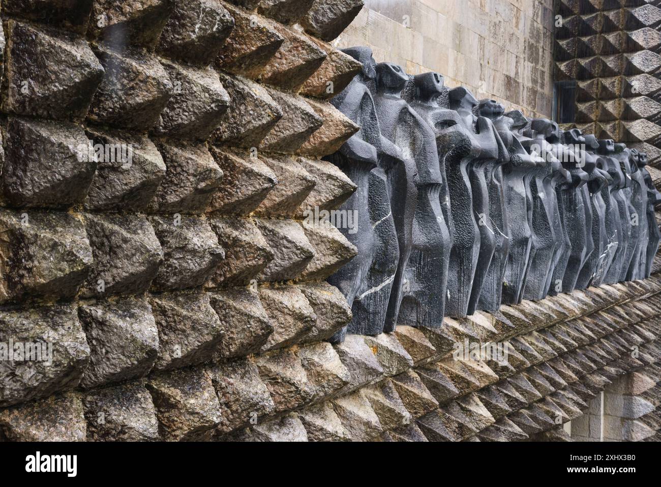 sculptures of the 14 apostles on the façade, sculptor Jorge Oteiza ...