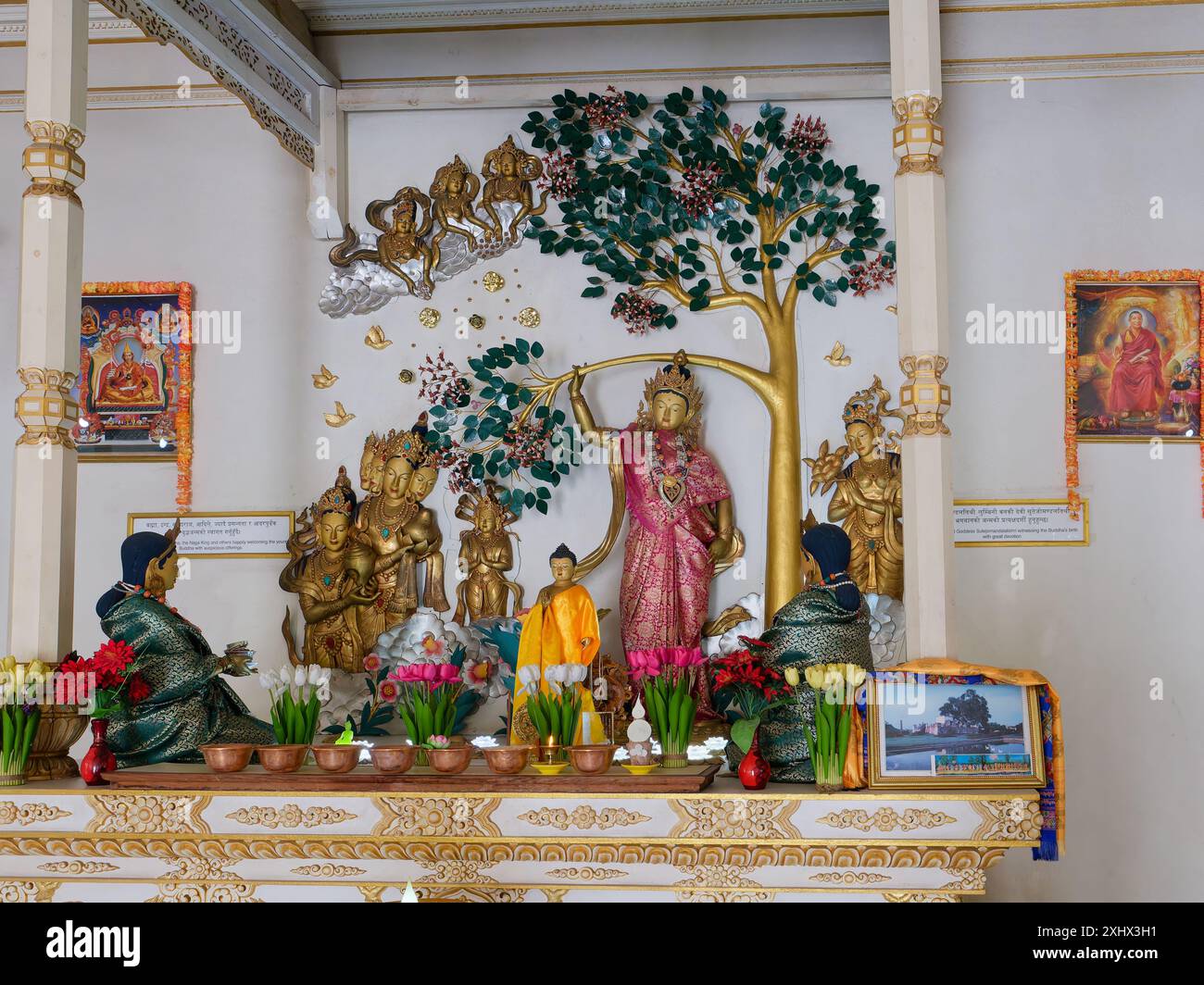 Shrine inside buddhist temple hi-res stock photography and images - Alamy
