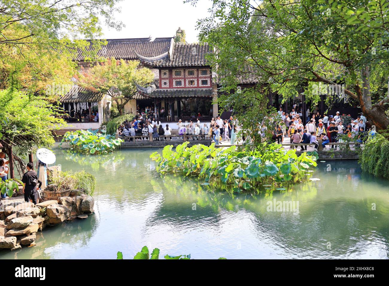 Suchow traditional garden, Zhejiang, Chinese architecture Stock Photo ...