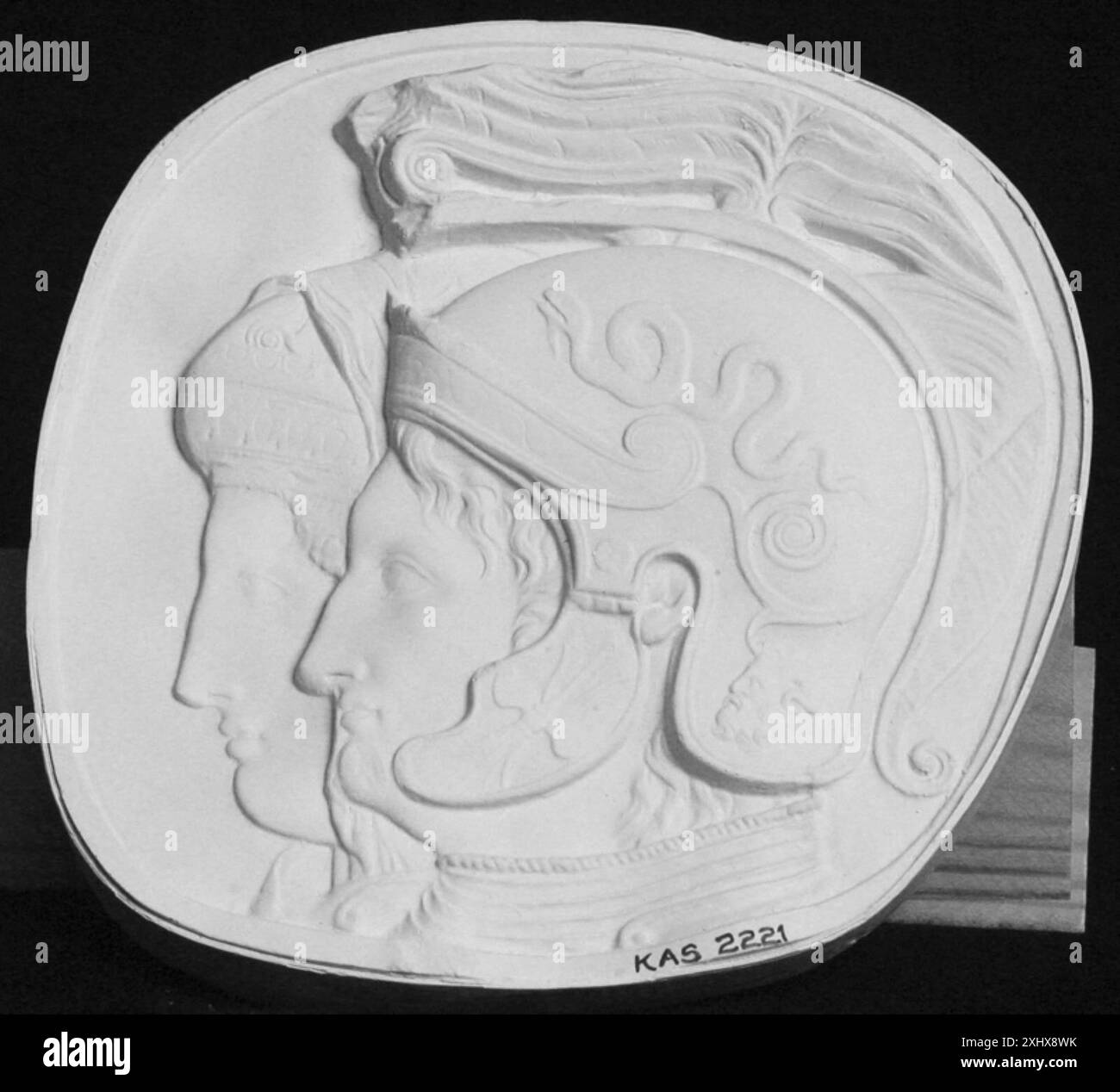 Cameo depicting Ptolemaios II Philadelphos and Arsinoë II in profile ...