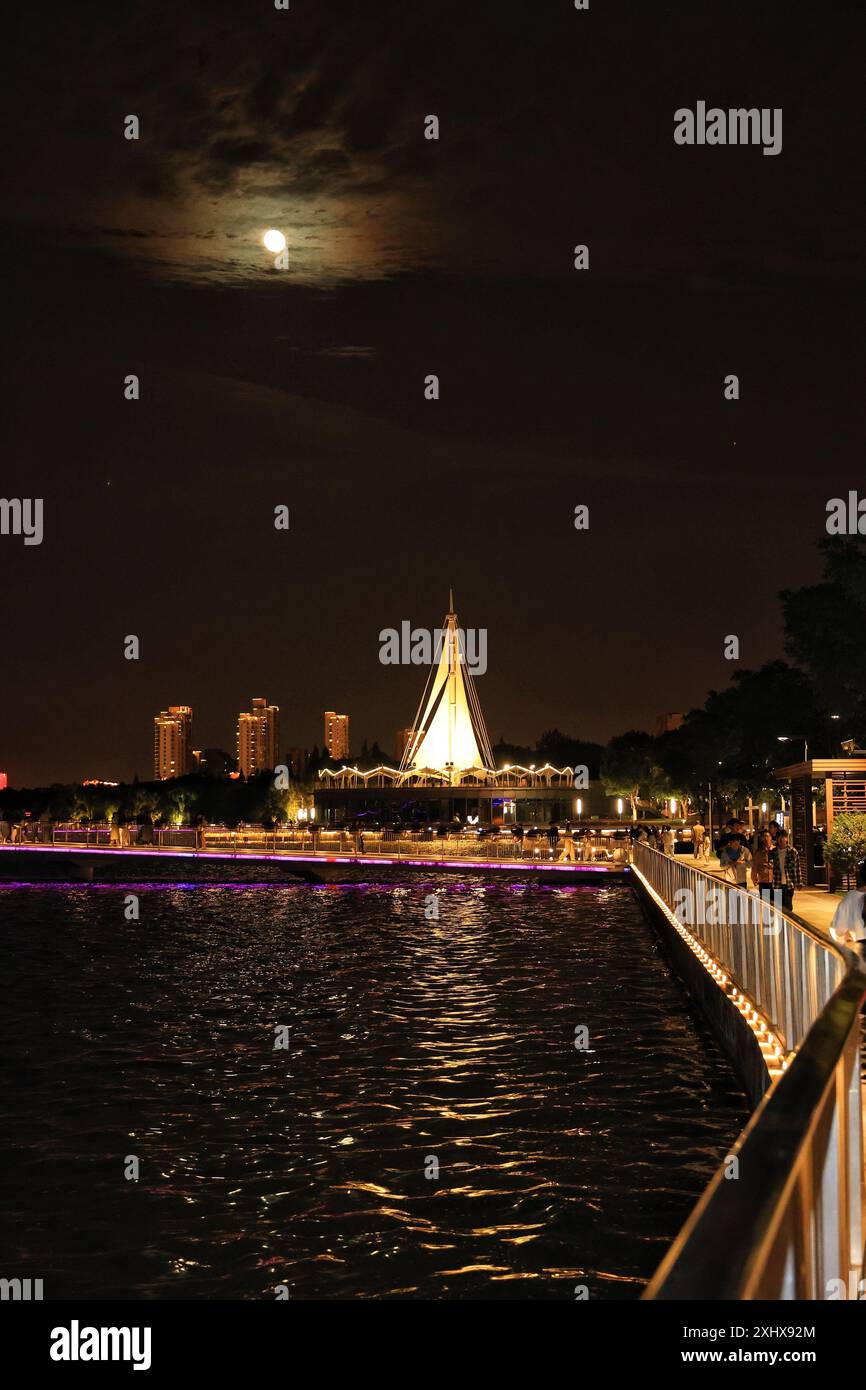 Suchow traditional garden, Zhejiang, Chinese architecture Stock Photo ...