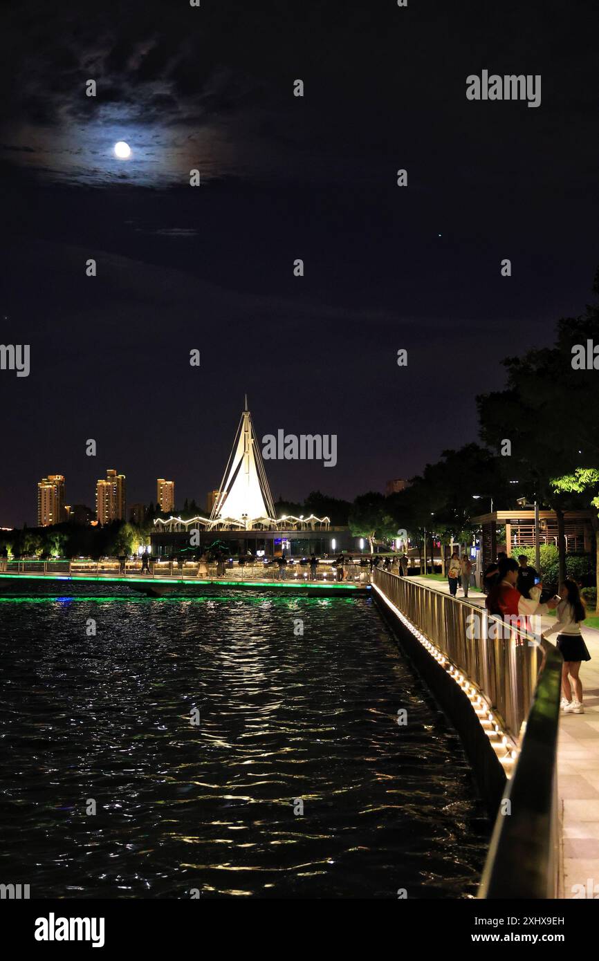 Suchow traditional garden, Zhejiang, Chinese architecture Stock Photo ...