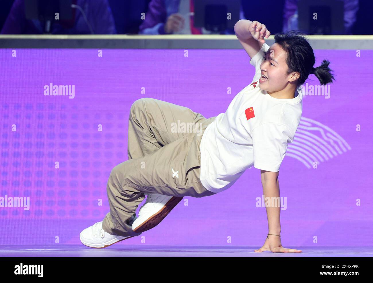 (240716) -- BEIJING, July 16, 2024 (Xinhua) -- Chinese breakdancer Liu ...