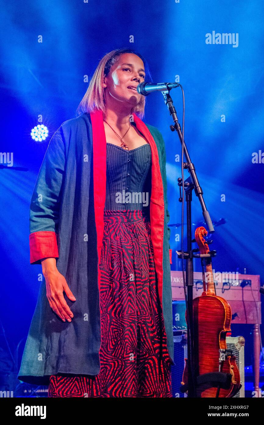 Grammy award and Pulitzer prize winner American singer-songwriter ...