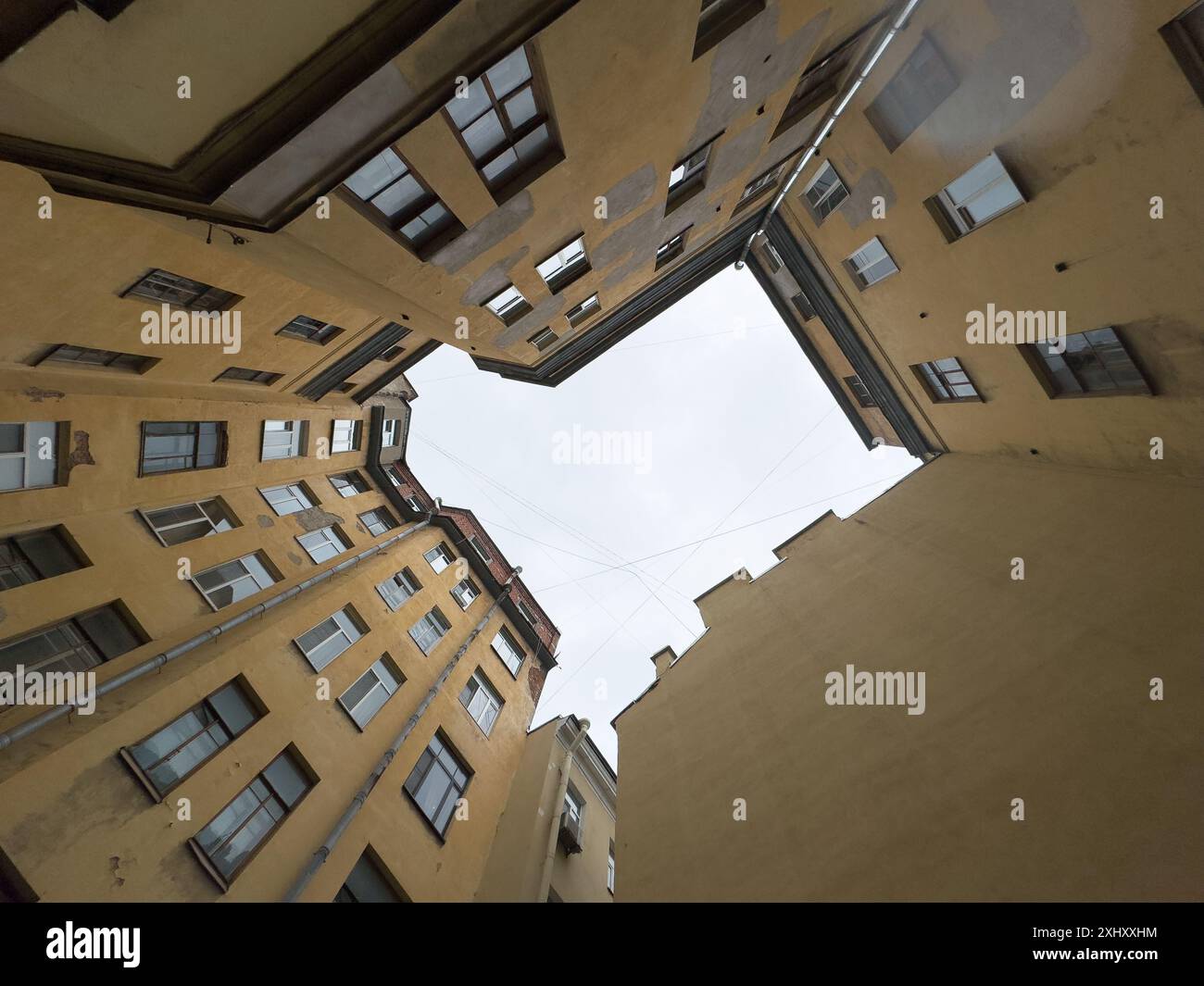 Overhead shot inner courtyard hi-res stock photography and images - Alamy