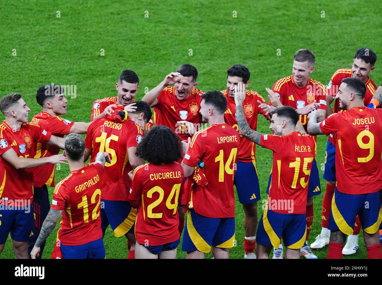Spain's Rodri congratulated by team-mates for being awarded player of ...