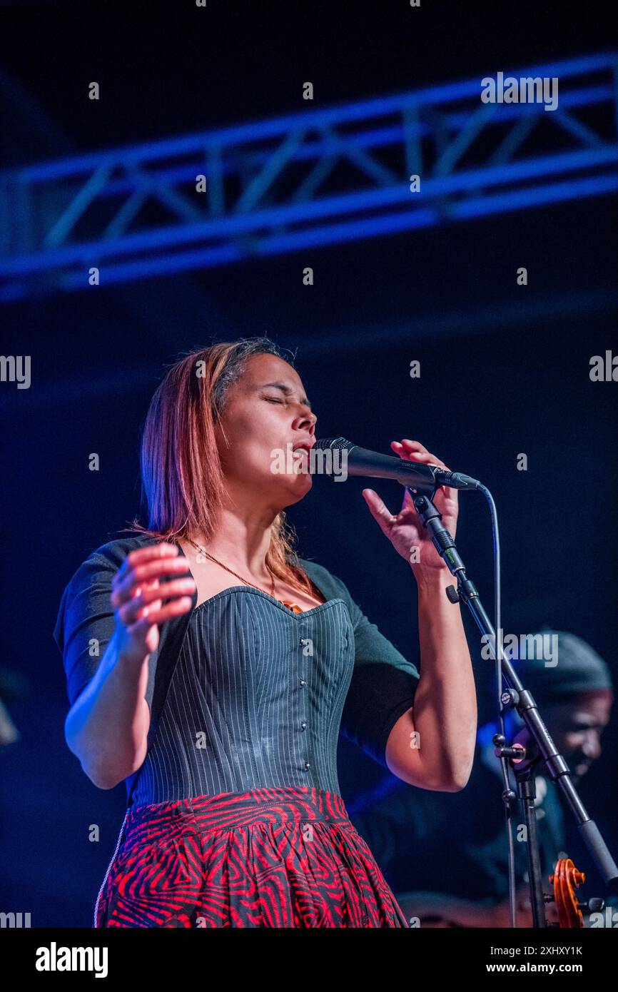 Grammy award and Pulitzer prize winner American singer-songwriter ...