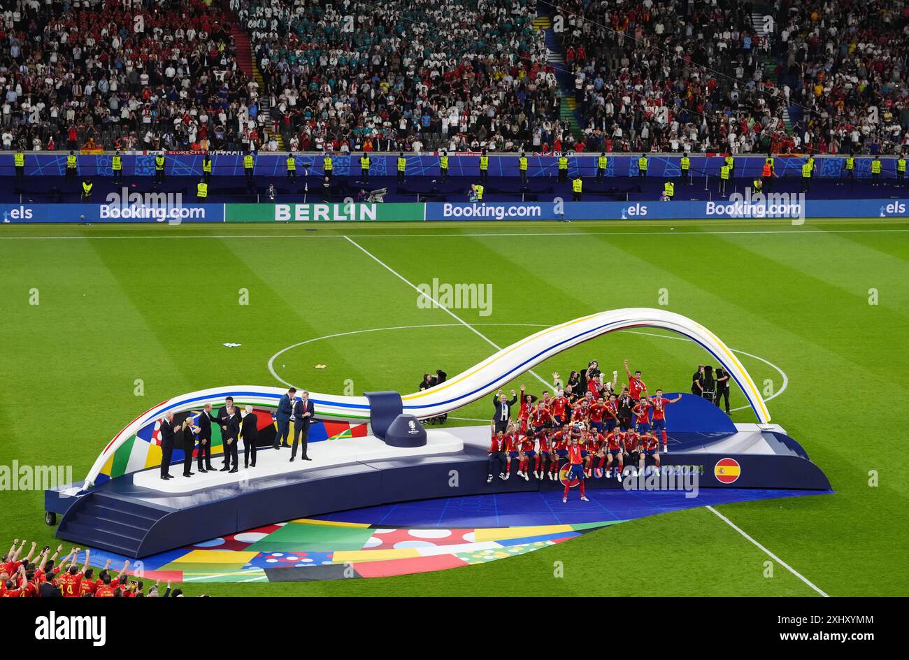 Spain players celebrate with the Henri Delaunay Cup following the UEFA ...