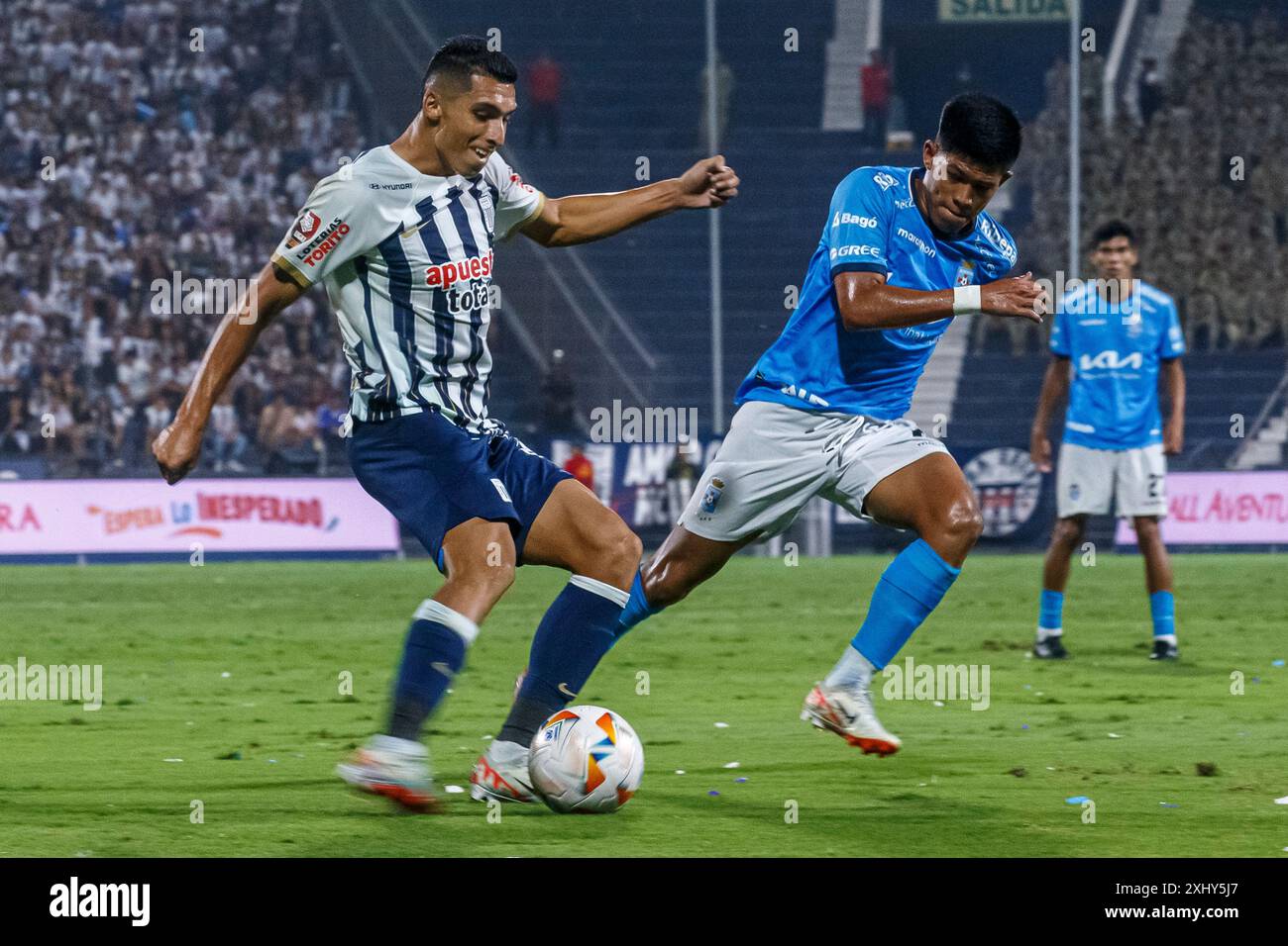 LIMA, PERU - MARCH 20: Kevin Serna of Alianza Lima during the Alianza ...
