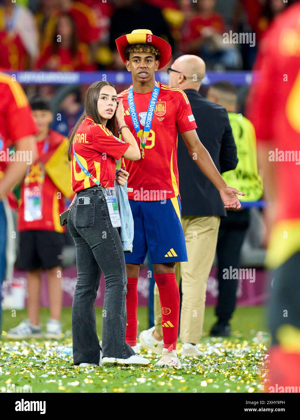 Berlin, Germany. 14th July, 2024. Lamine Yamal, ESP 19 with trophy Best ...