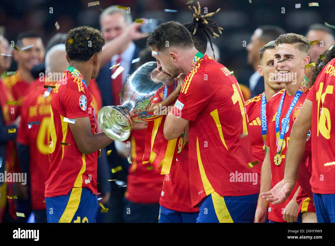 Aymeric Laporte, ESP 14 Lamine Yamal, ESP 19 at the winners ceremony ...