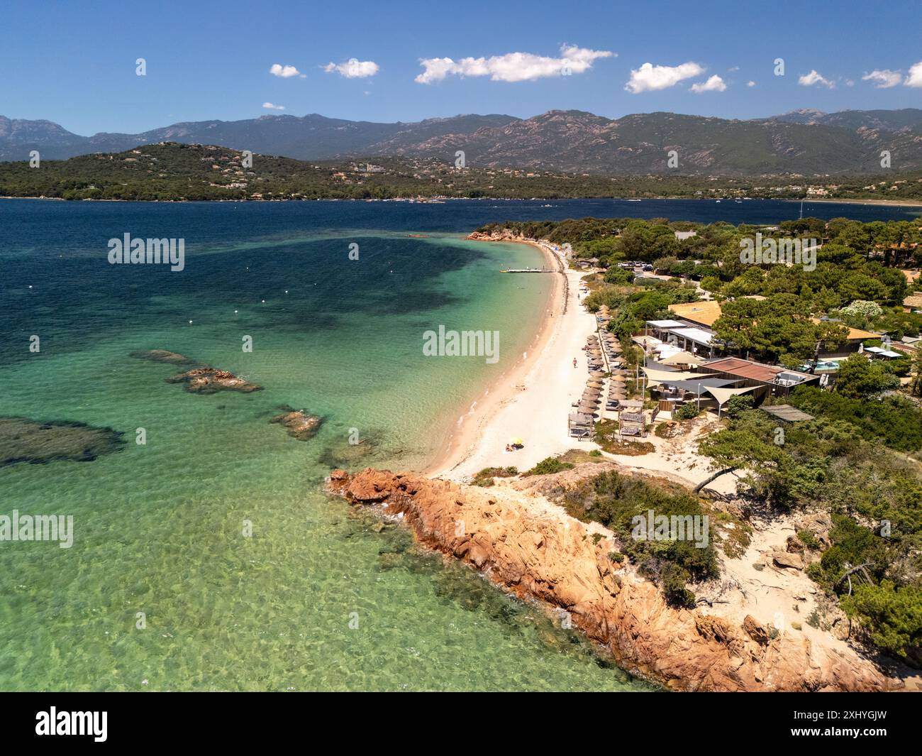 Modern beachfront resort white hi-res stock photography and images - Alamy