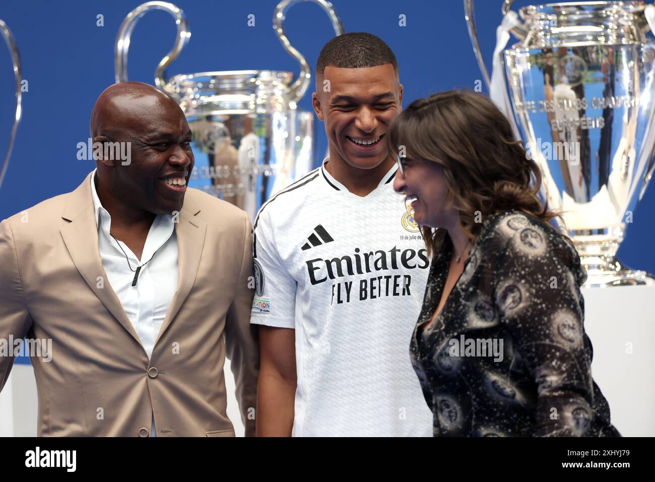 New Real Madrid player Kylian Mbappe with parents Wilfried Mbappe and ...