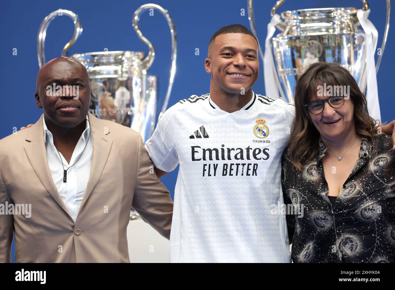 New Real Madrid player Kylian Mbappe with parents Wilfried Mbappe and ...