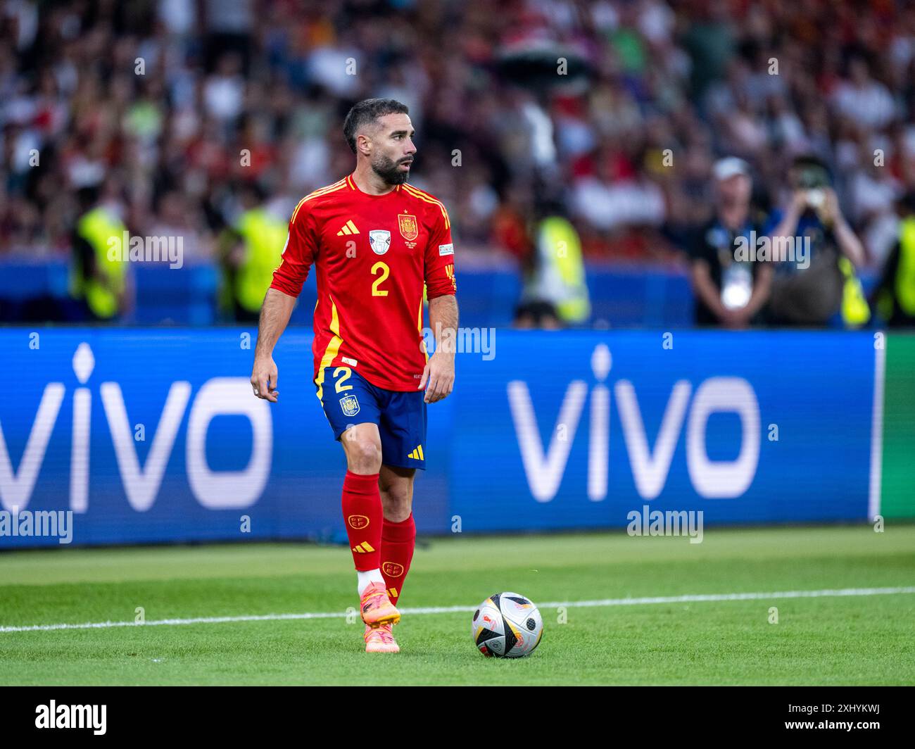 Daniel Carvajal (Spanien, #02) am Ball, GER, Spain (ESP) vs England ...