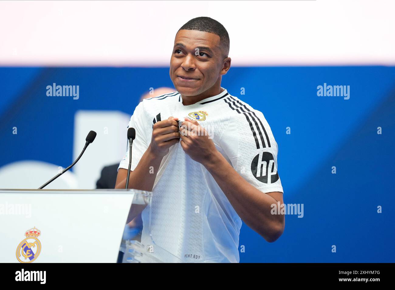 Presentacion kylian mbappé hi-res stock photography and images - Alamy