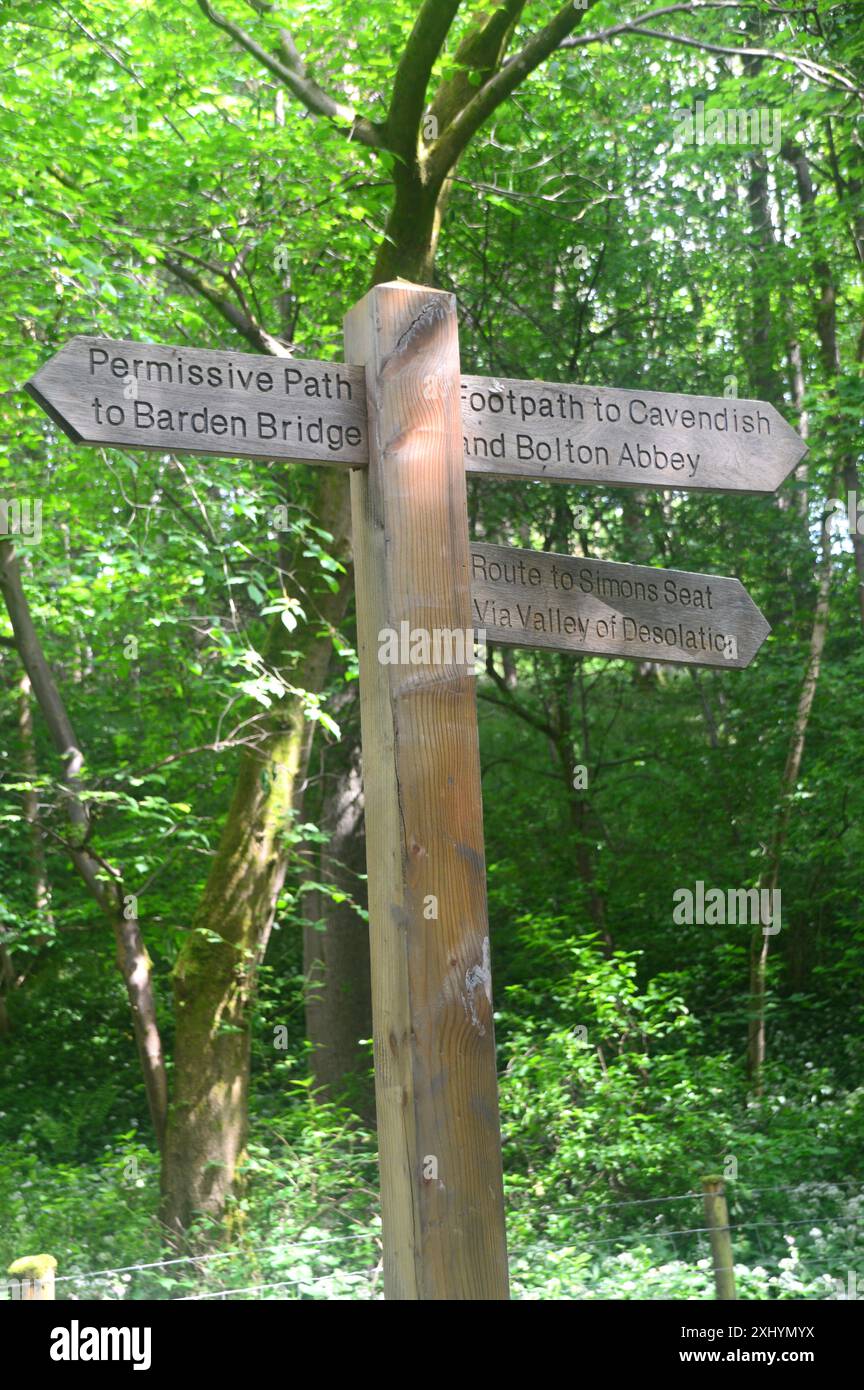 Wooden Signpost for Barden Bridge, Cavendish, Simon's Seat and Valley ...