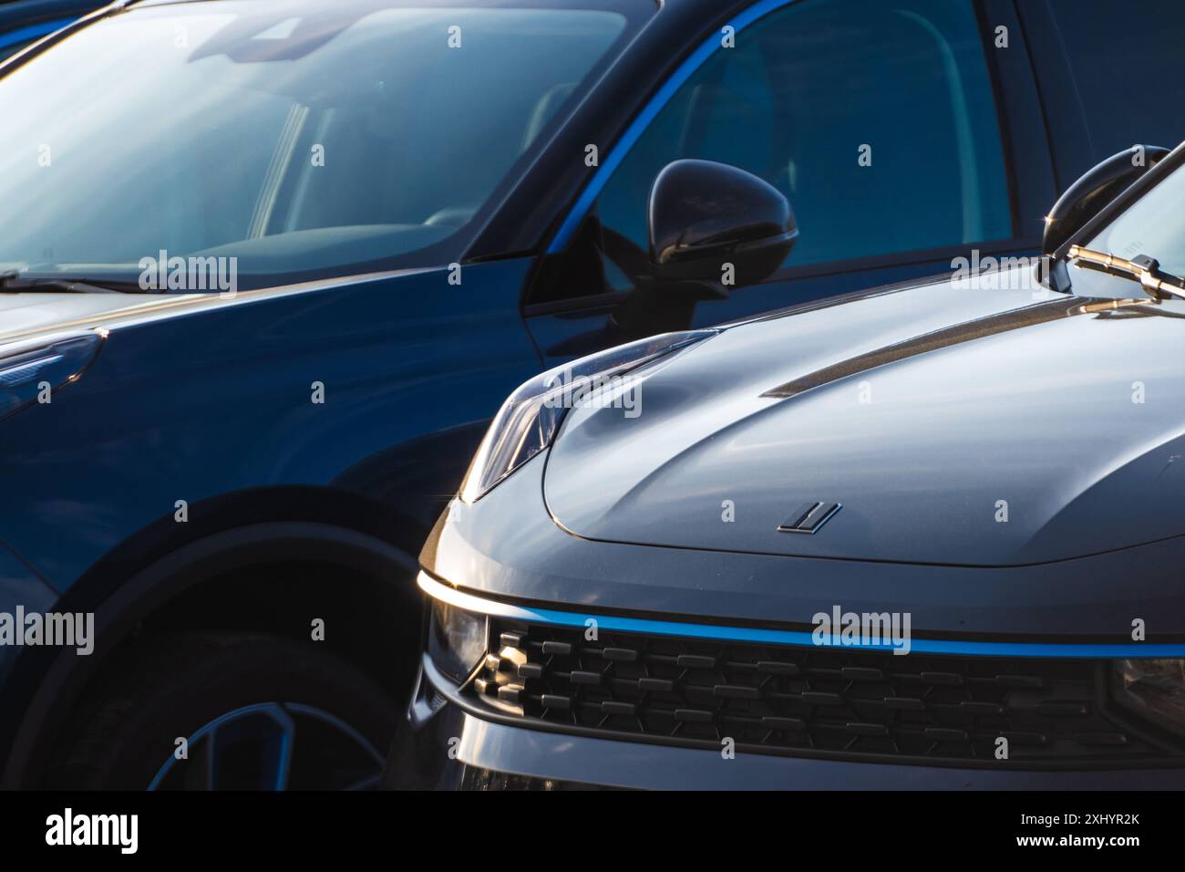 Lynk car hi-res stock photography and images - Alamy