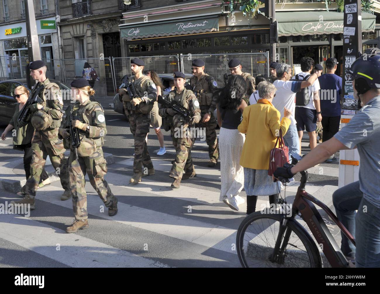 District operation hi-res stock photography and images - Alamy