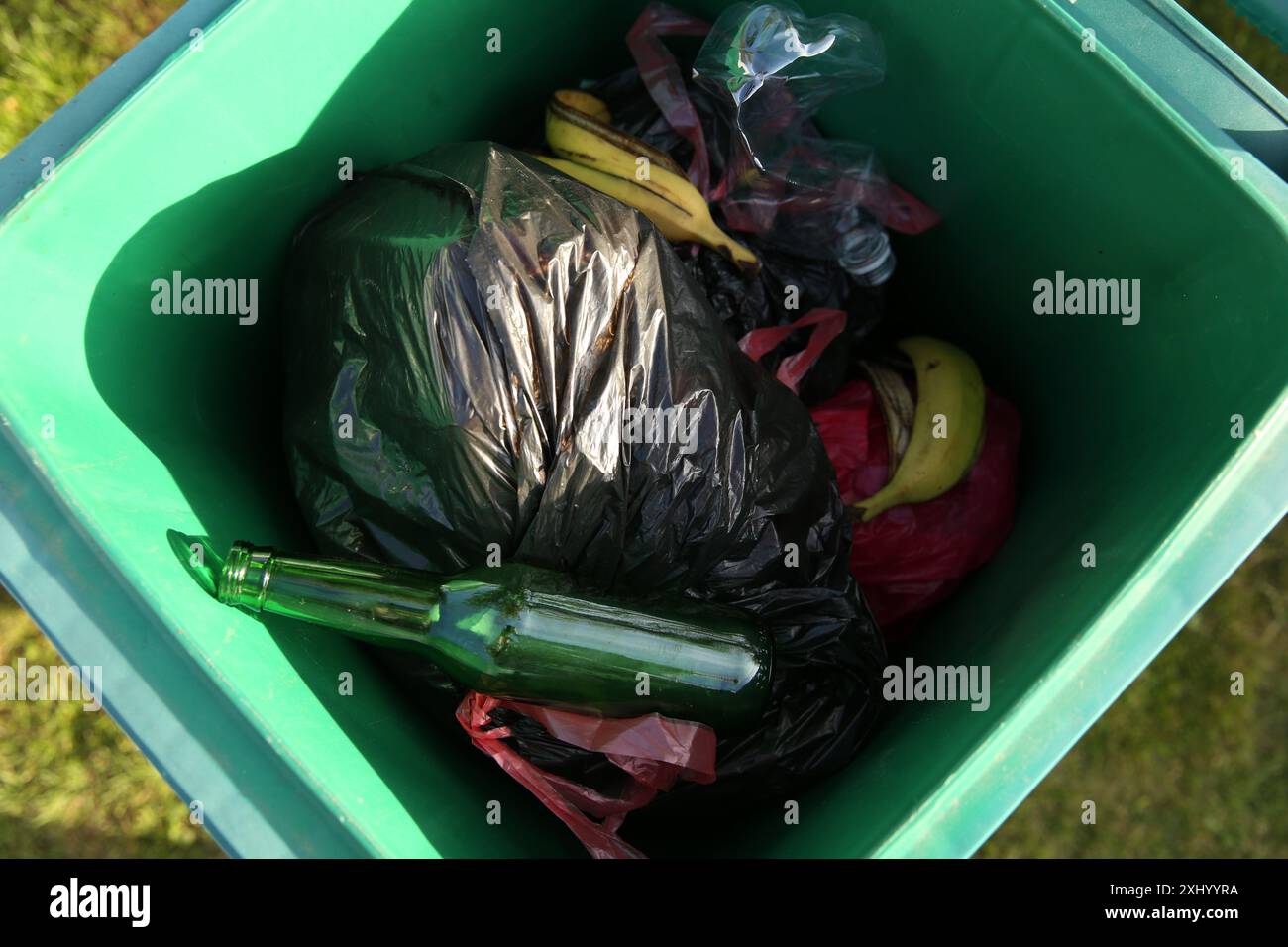 Closeup full trash bags hi-res stock photography and images - Alamy