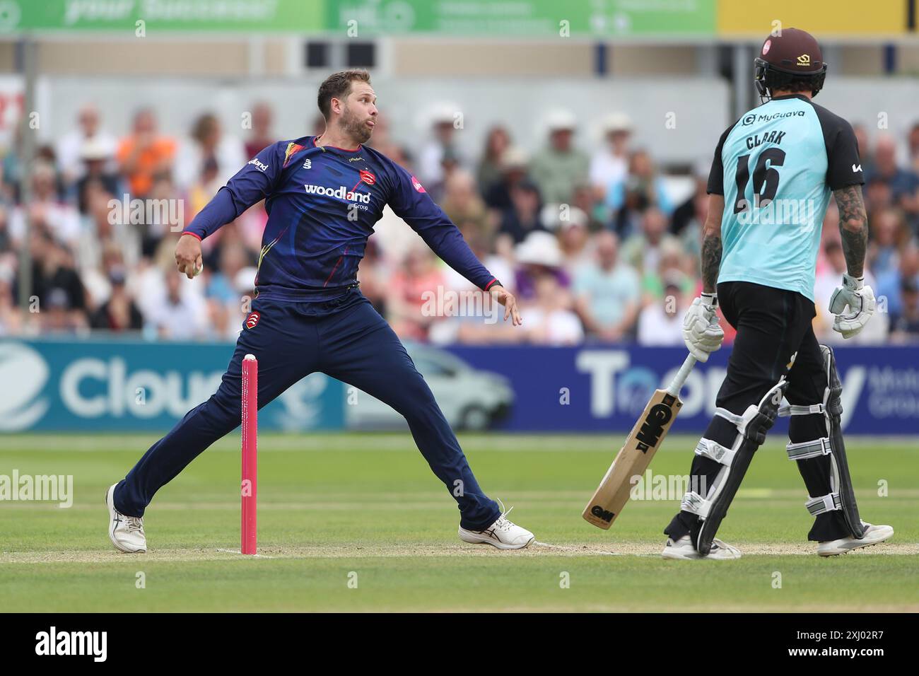 Matt Critchley in bowling action for Essex during Essex vs Surrey ...