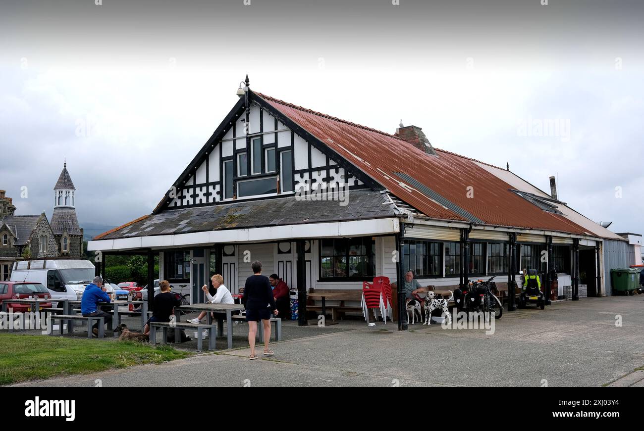 The Beach Pavillion Seaside cafe restaurant at Llanfairfechan in Nort ...