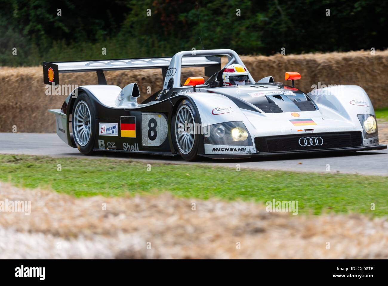 2000 Audi R8R Le Mans Prototype driving up the hill climb track at the ...