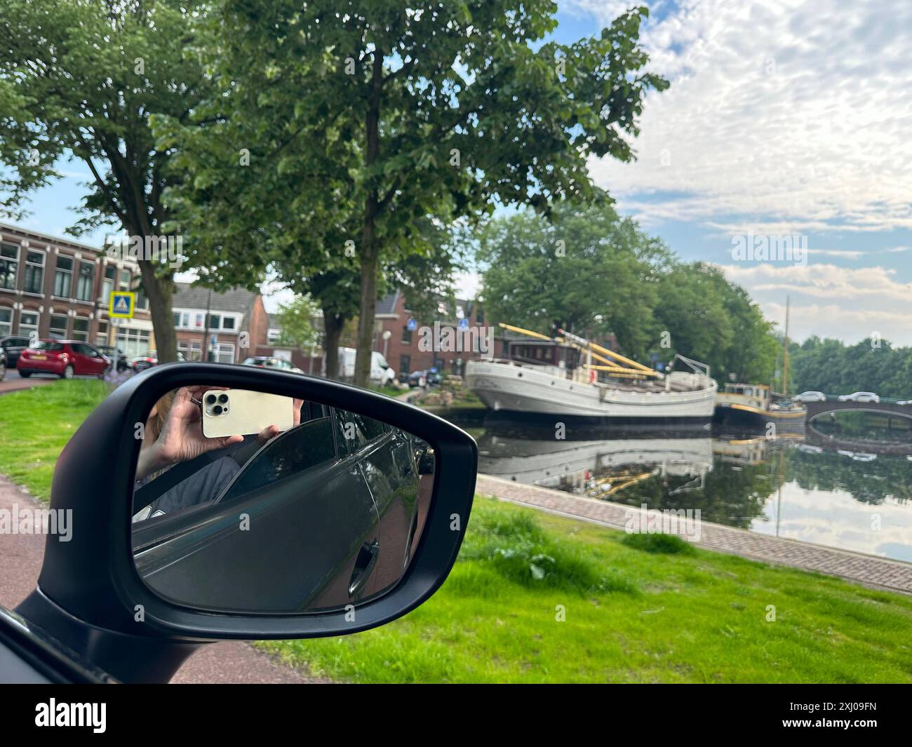 Beautiful view canal inside city hi-res stock photography and images ...