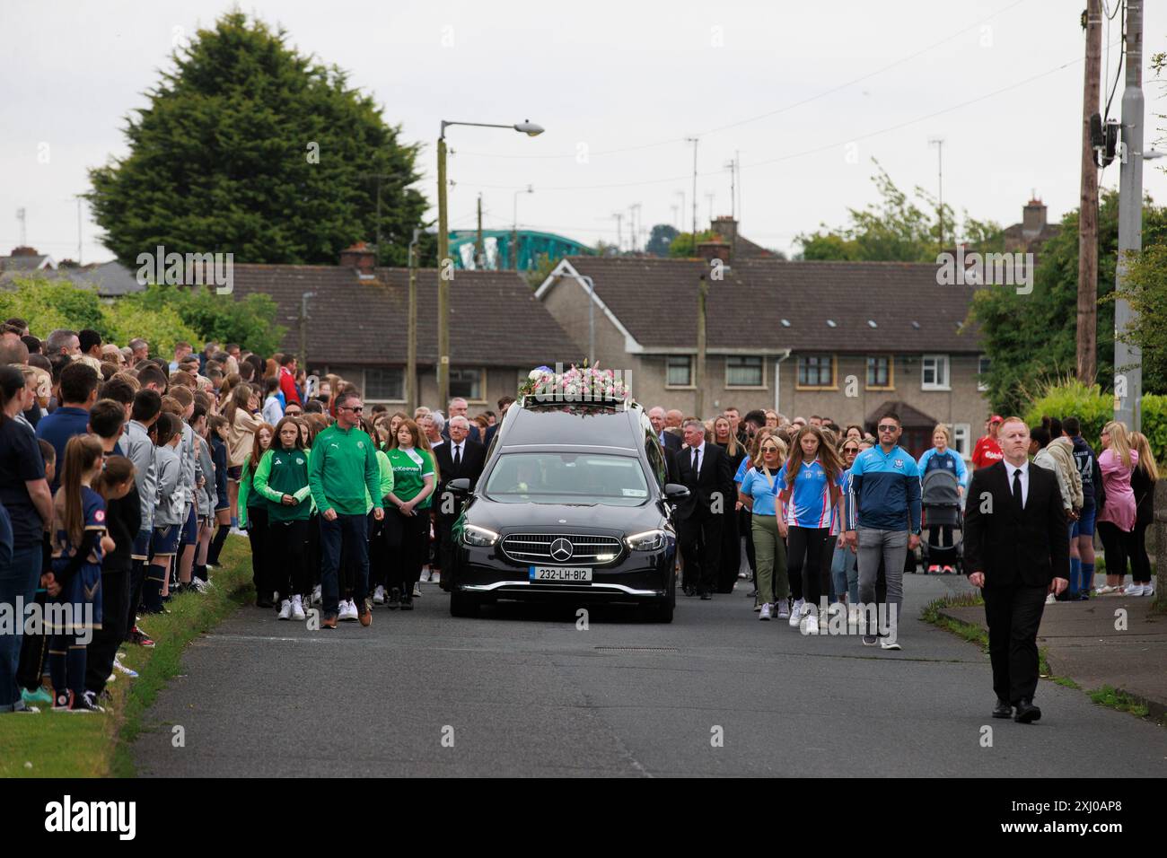 Young girls from Newtown Blues Ladies GFC (right) and Tremonfeckin ...