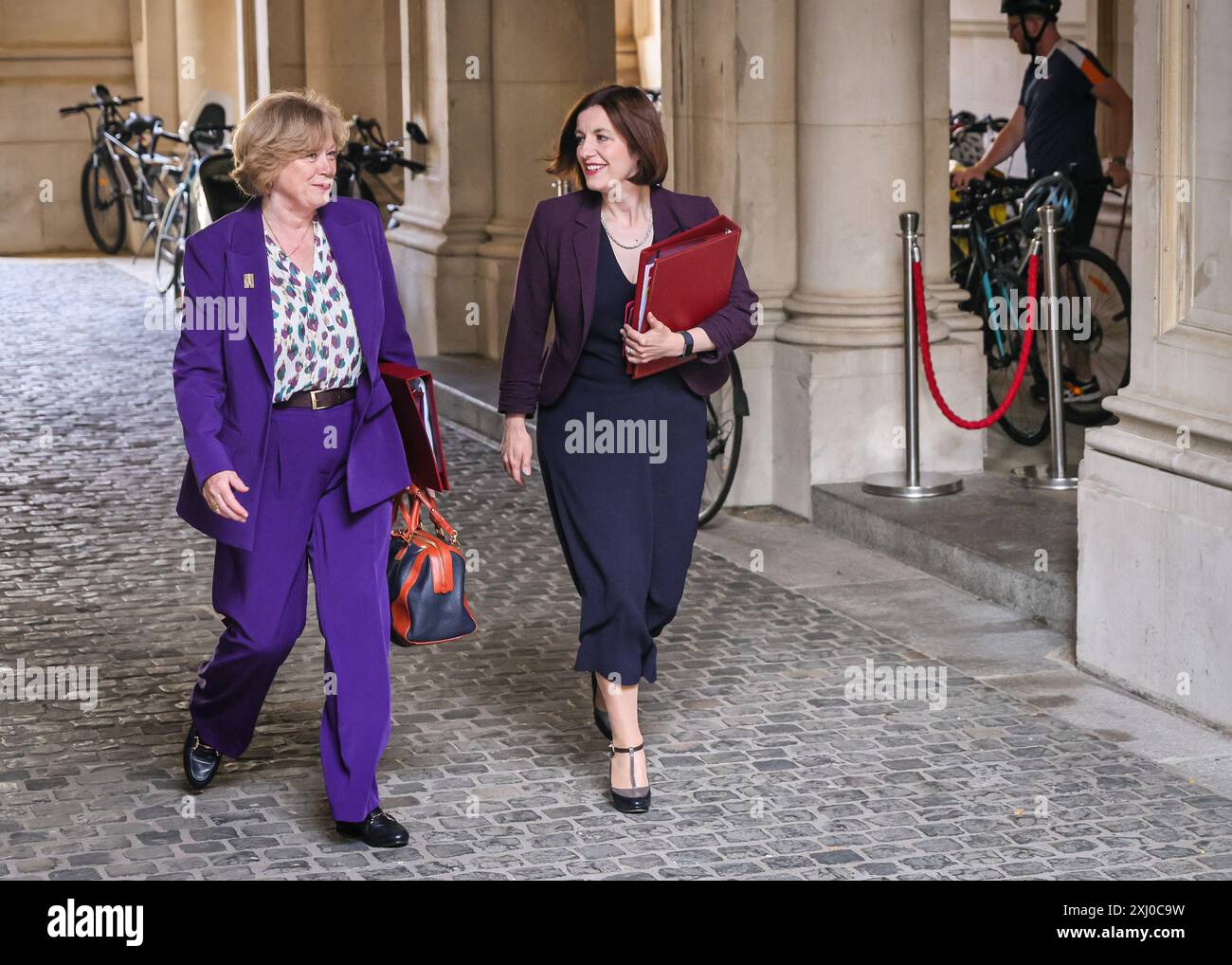 Education secretary and baroness smith hi-res stock photography and ...