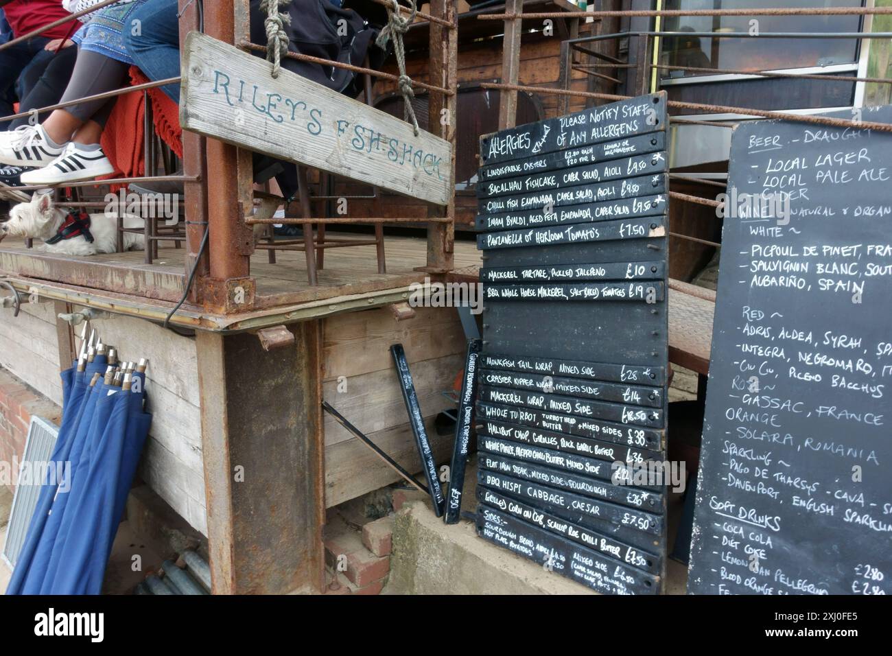 Riley's Fish Shack King Edward's Bay, Tynemouth Stock Photo - Alamy