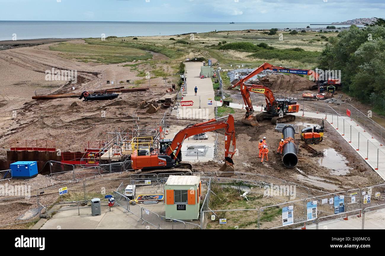 Work continues on the construction by Southern Water of a new 1km ...