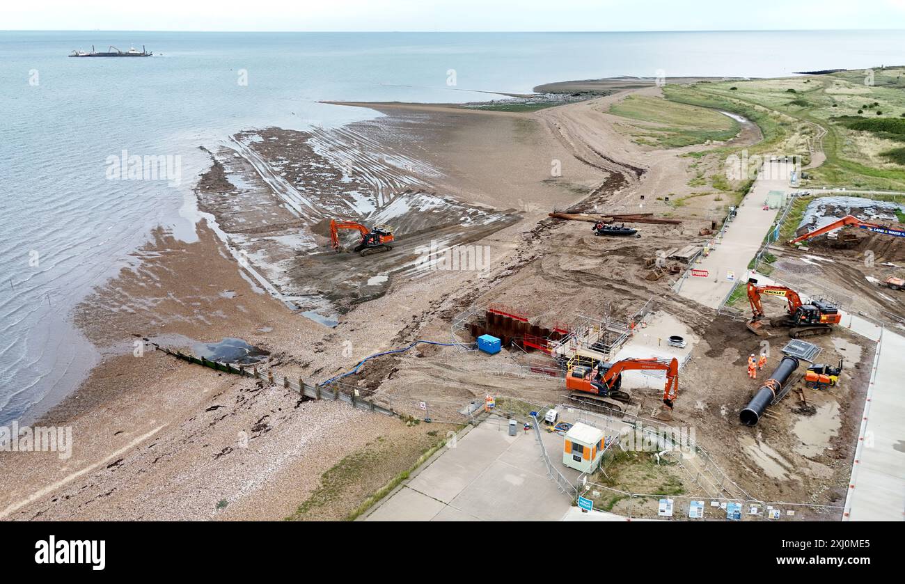 Work continues on the construction by Southern Water of a new 1km ...