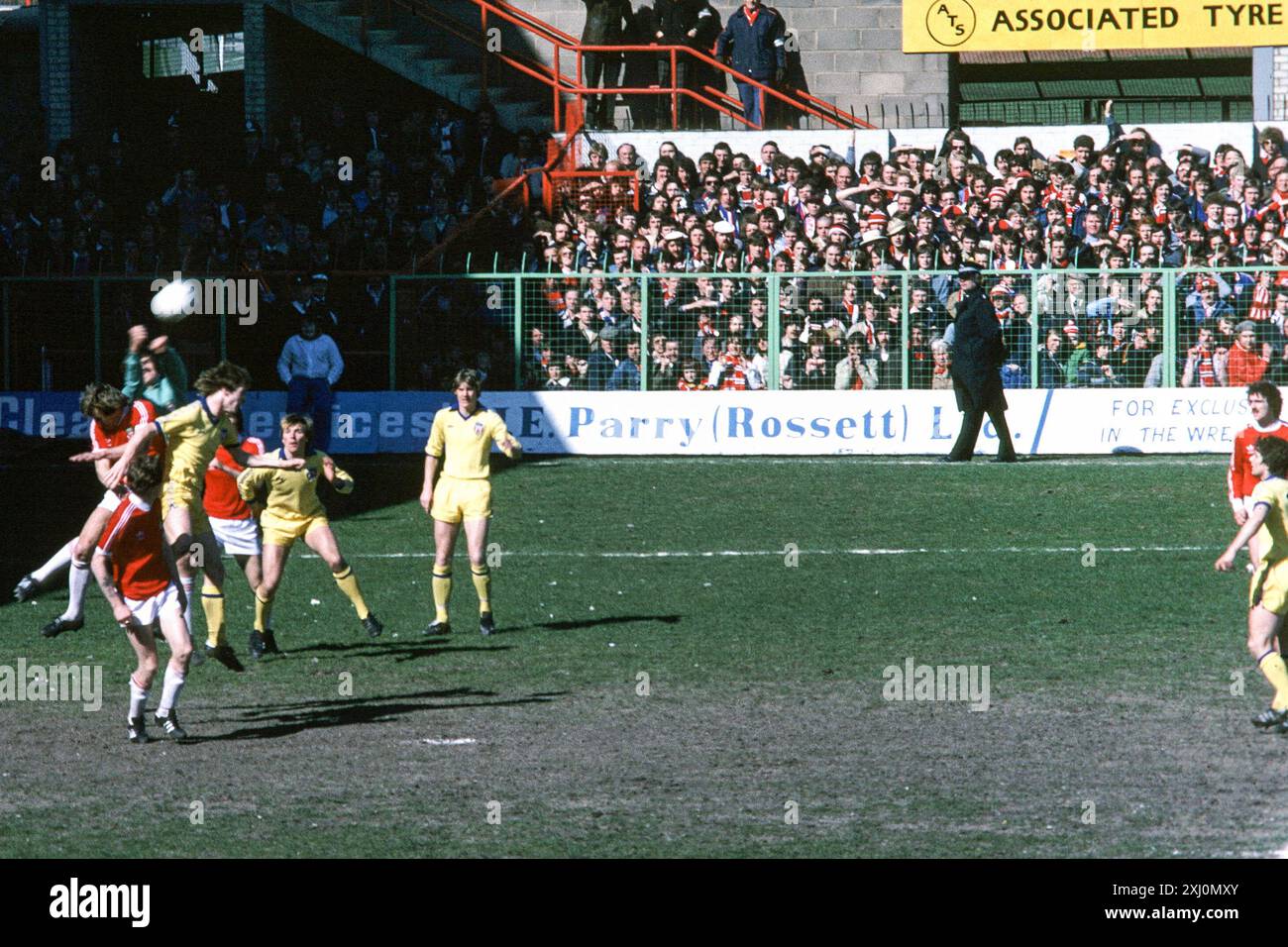 1970's football match hi-res stock photography and images - Alamy