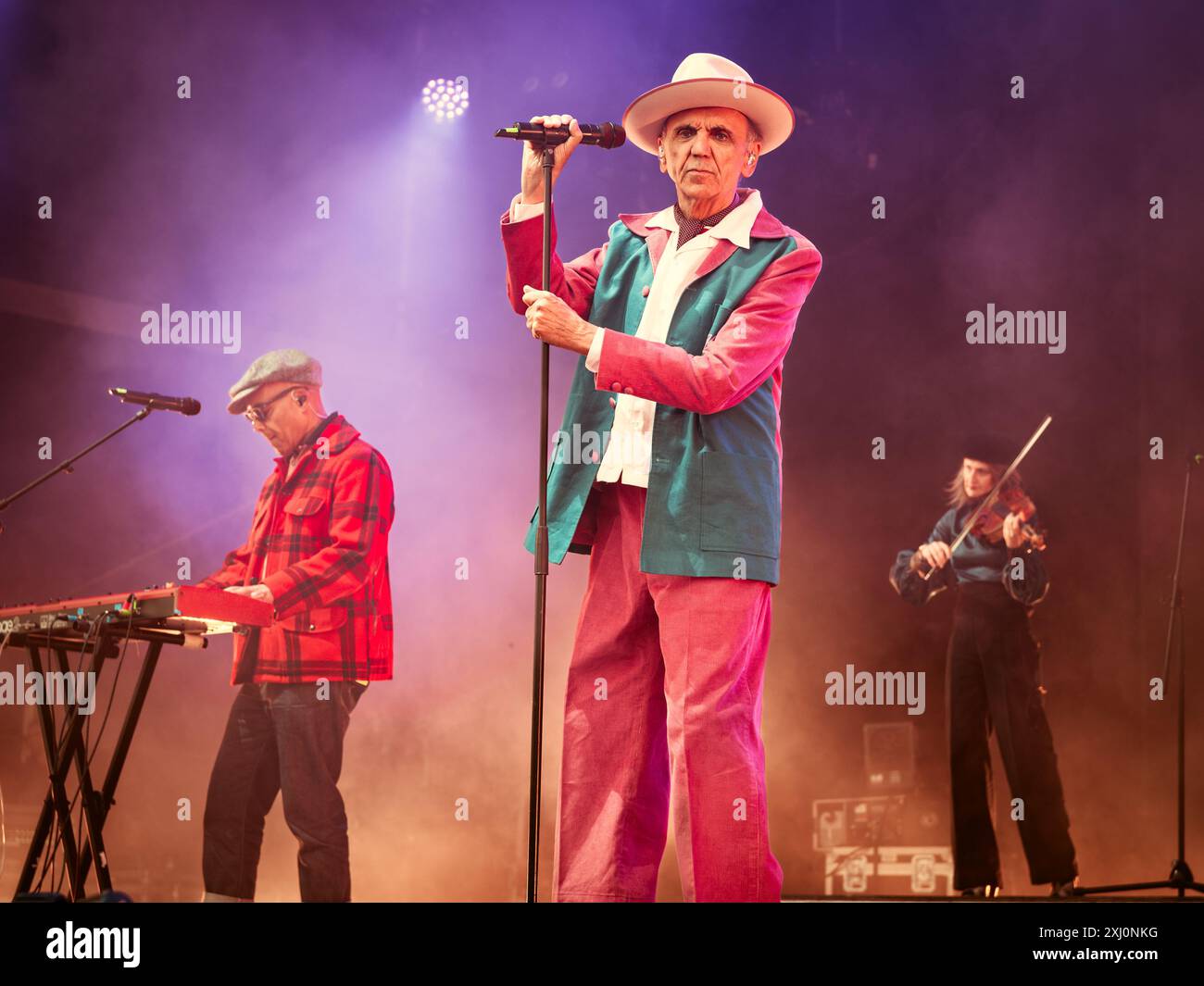 Bearded theory 2024 hi-res stock photography and images - Alamy