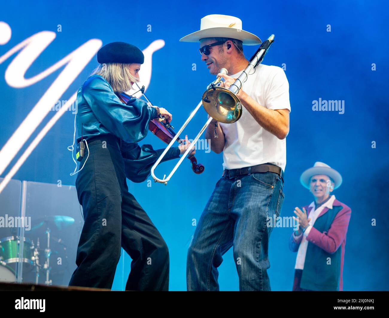 Bearded theory 2024 hi-res stock photography and images - Alamy