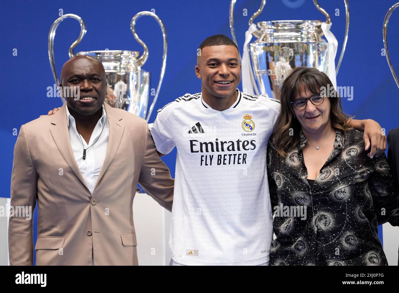 Kylian Mbappe seen with his parents during his presentation as new ...