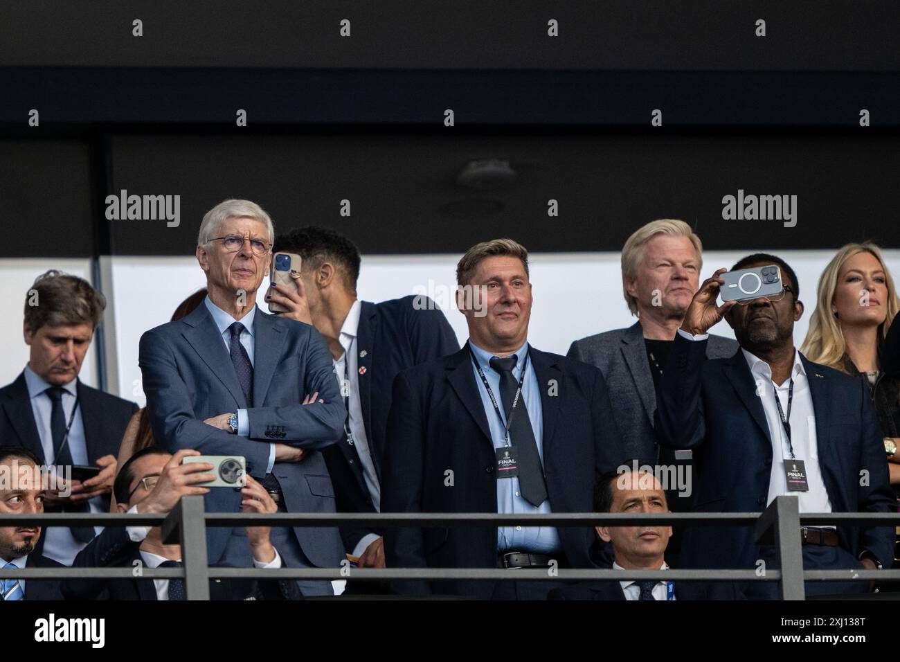 BERLIN, GERMANY - JULY 14: Arsene Wenger, Oliver Khan during the UEFA ...