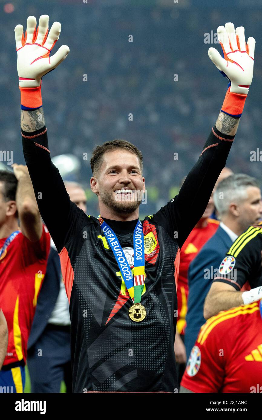 BERLIN, GERMANY - JULY 14: Alex Remiro celebrates with a trophy during ...